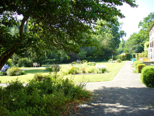 Almondell & Calderwood Country Park - Woodland Trust