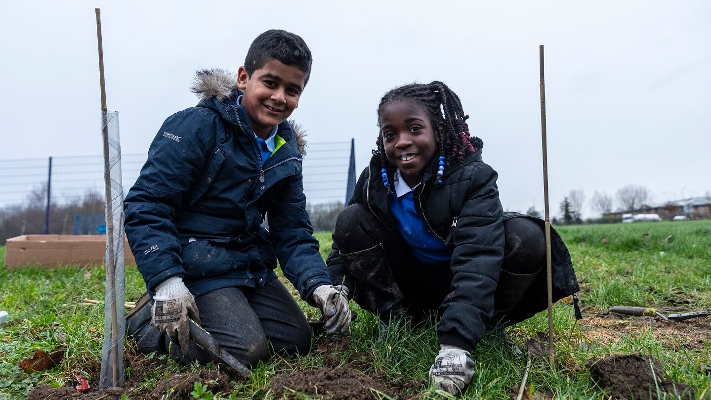 Free Trees for Schools and Communities - Woodland Trust
